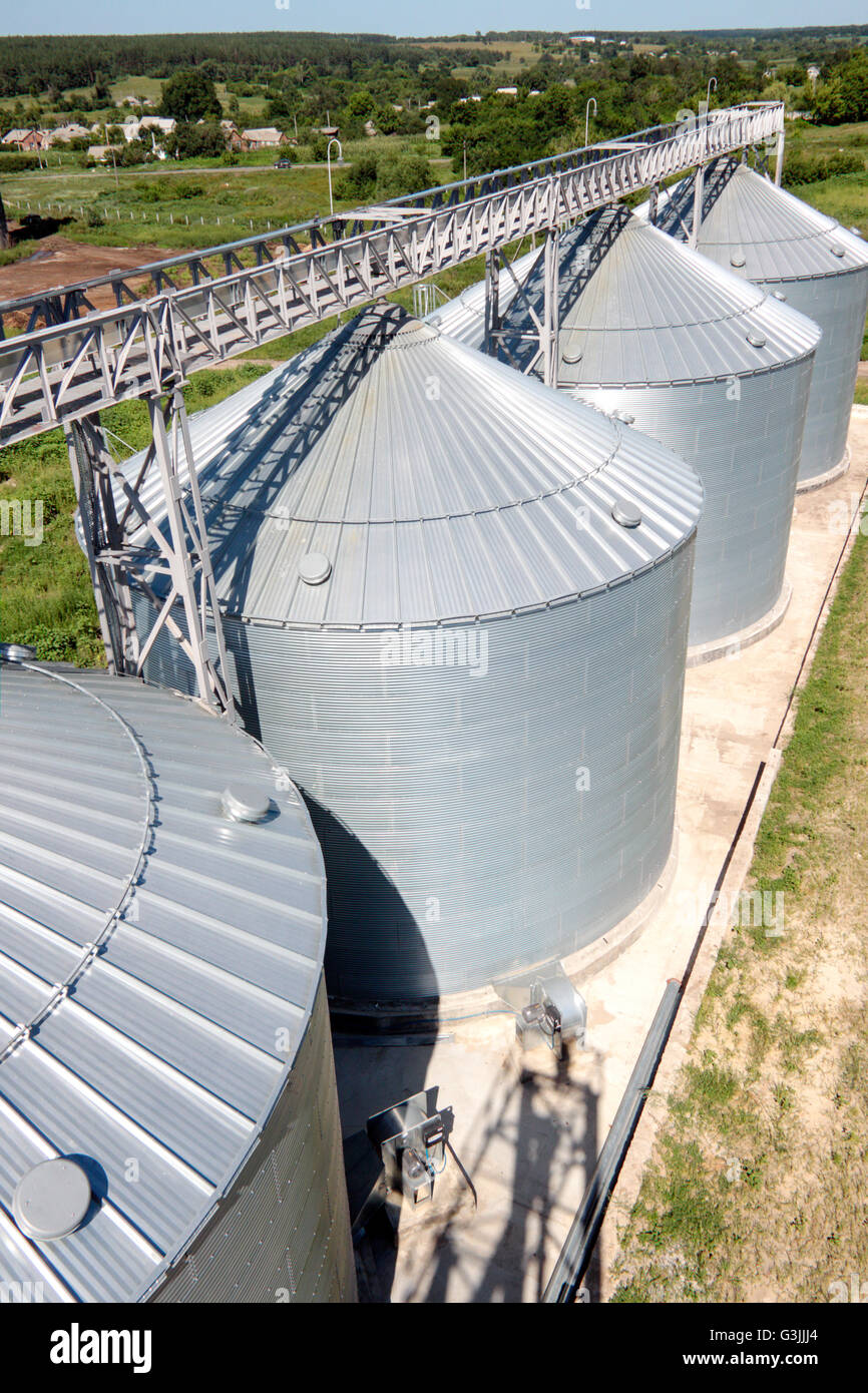 Grainary building hi-res stock photography and images - Alamy