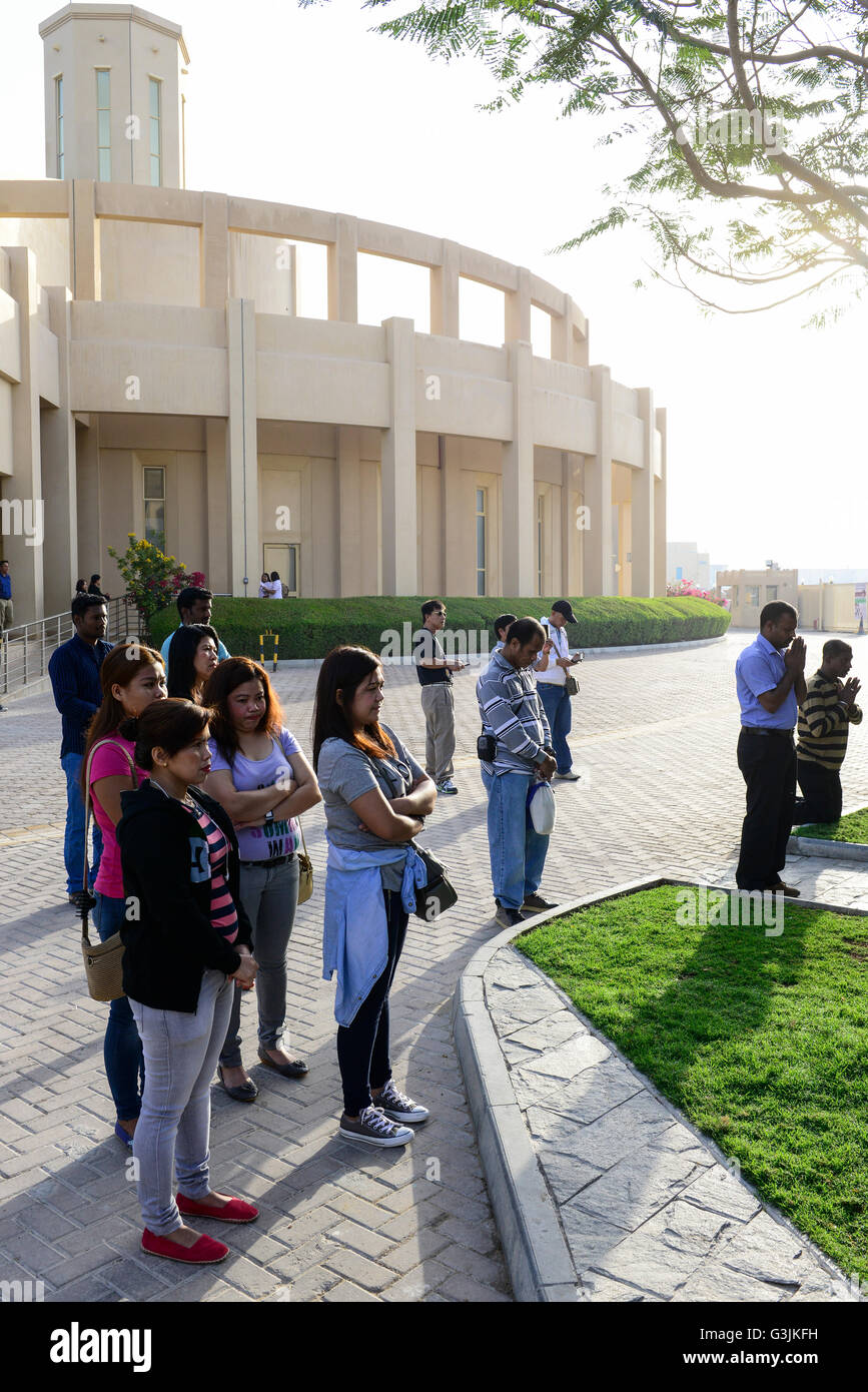 Qatar doha religious complex churches hi-res stock photography and ...