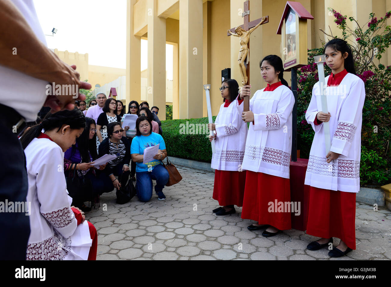 Qatar doha religious complex churches hi-res stock photography and ...