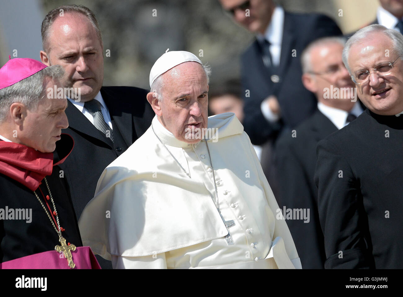 Parable of the lost sheep hi-res stock photography and images - Alamy