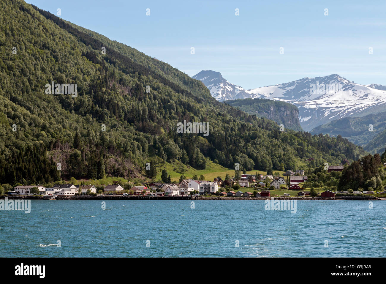 Eidsdal, on golden route Ålesund, Ørskog, Vestre, Stordal, Linge ...