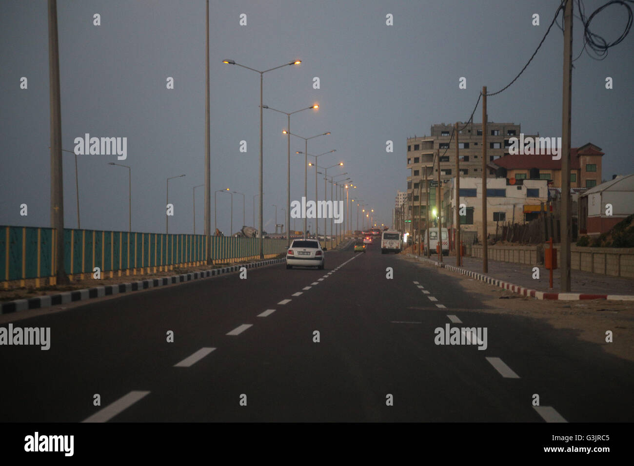Gaza. 22nd Mar, 2016. Palestinians drives their cars at Al Rashid ...