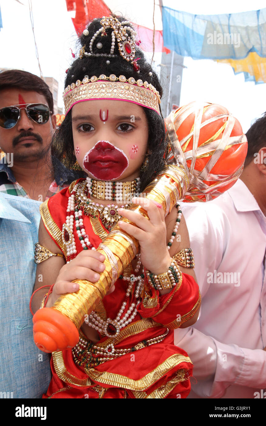 Jodhpur, India. 15th Apr, 2016. Hindu devotees dressed as Hindu deities ...