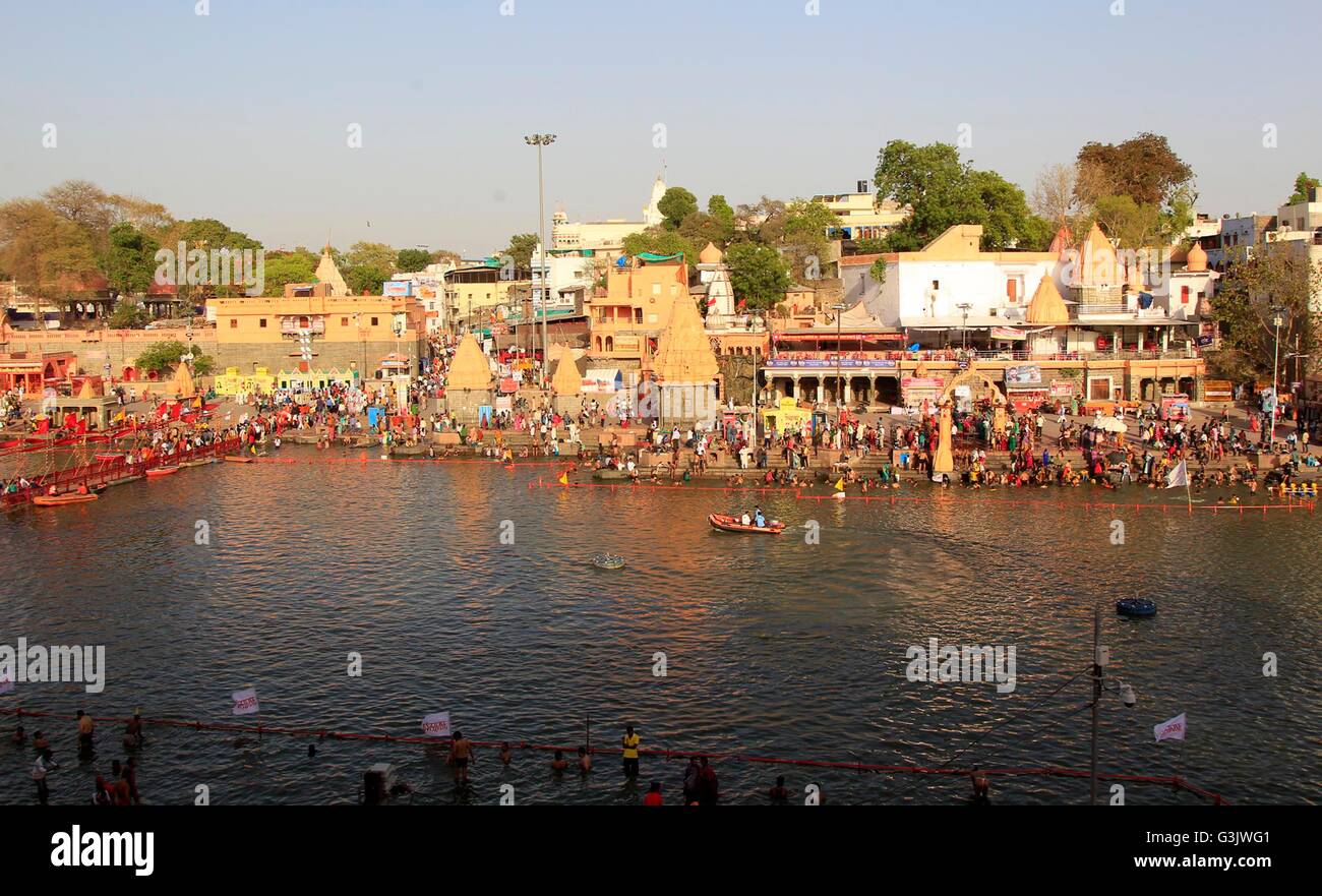 Ujjain, India. 23rd Apr, 2016. A view of Shipra river at Ramghat during ...