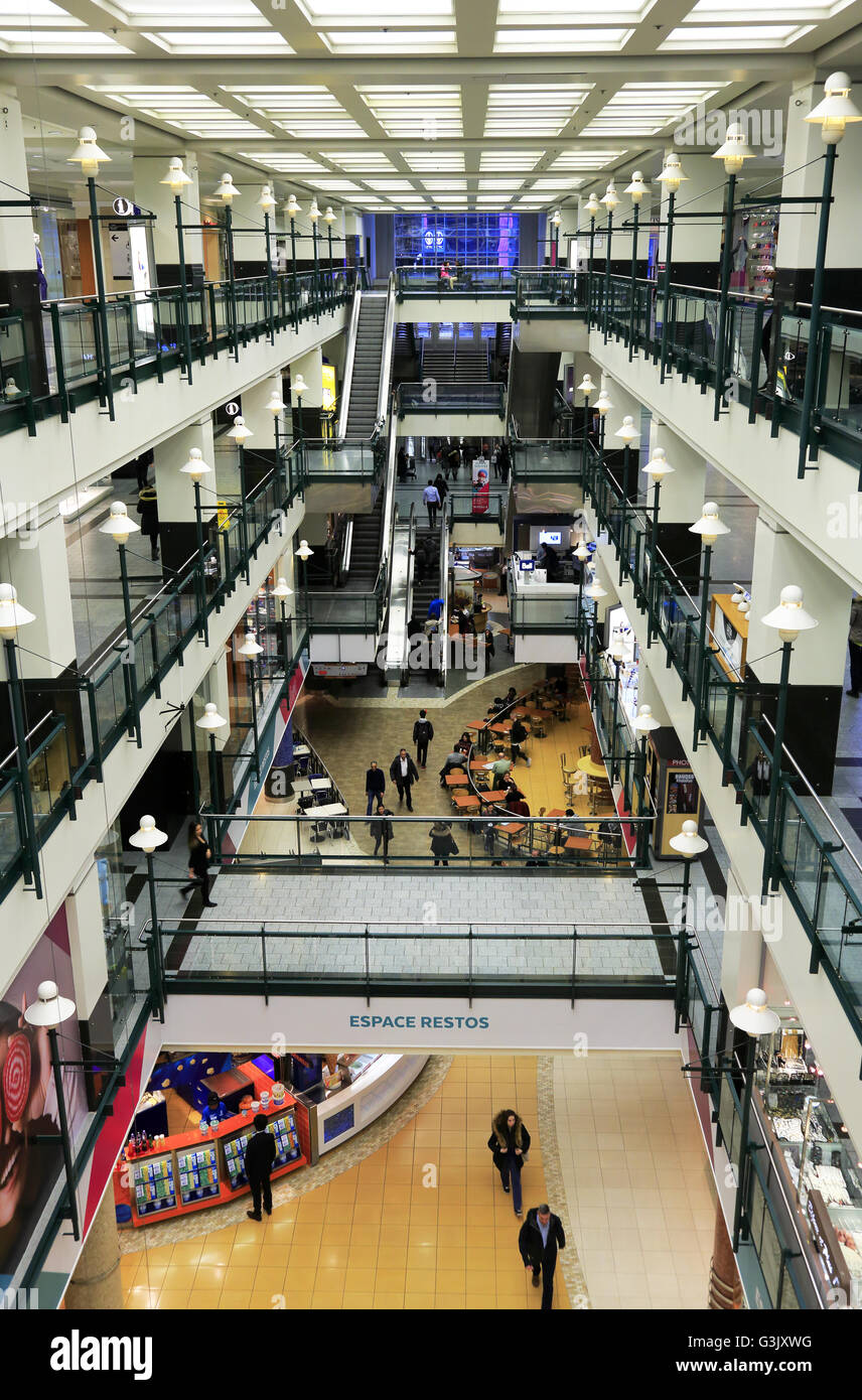 Interior view of Centre Eaton Montreal aka Montreal Eaton Center ...