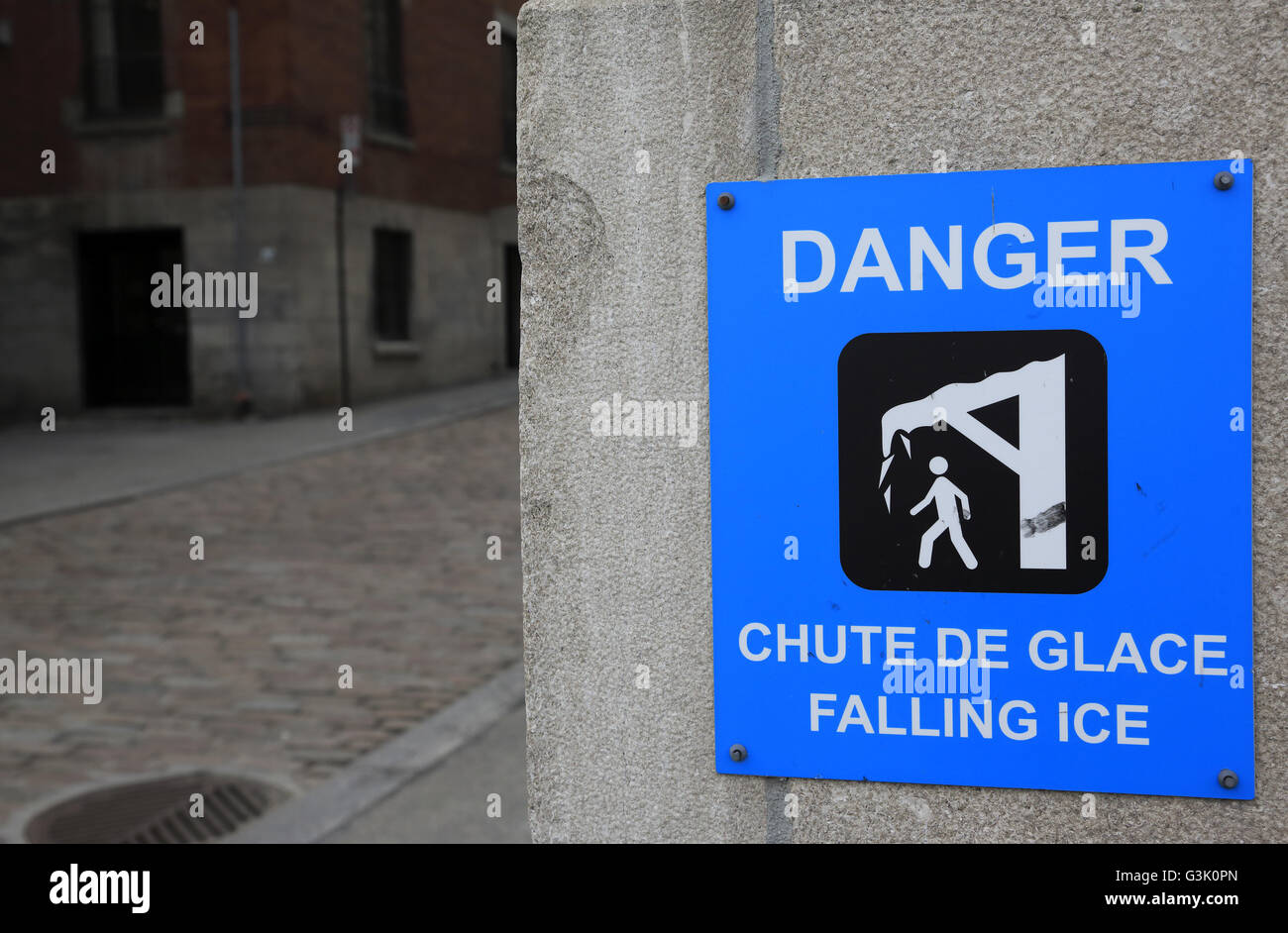 Danger falling ice sign hi-res stock photography and images - Alamy