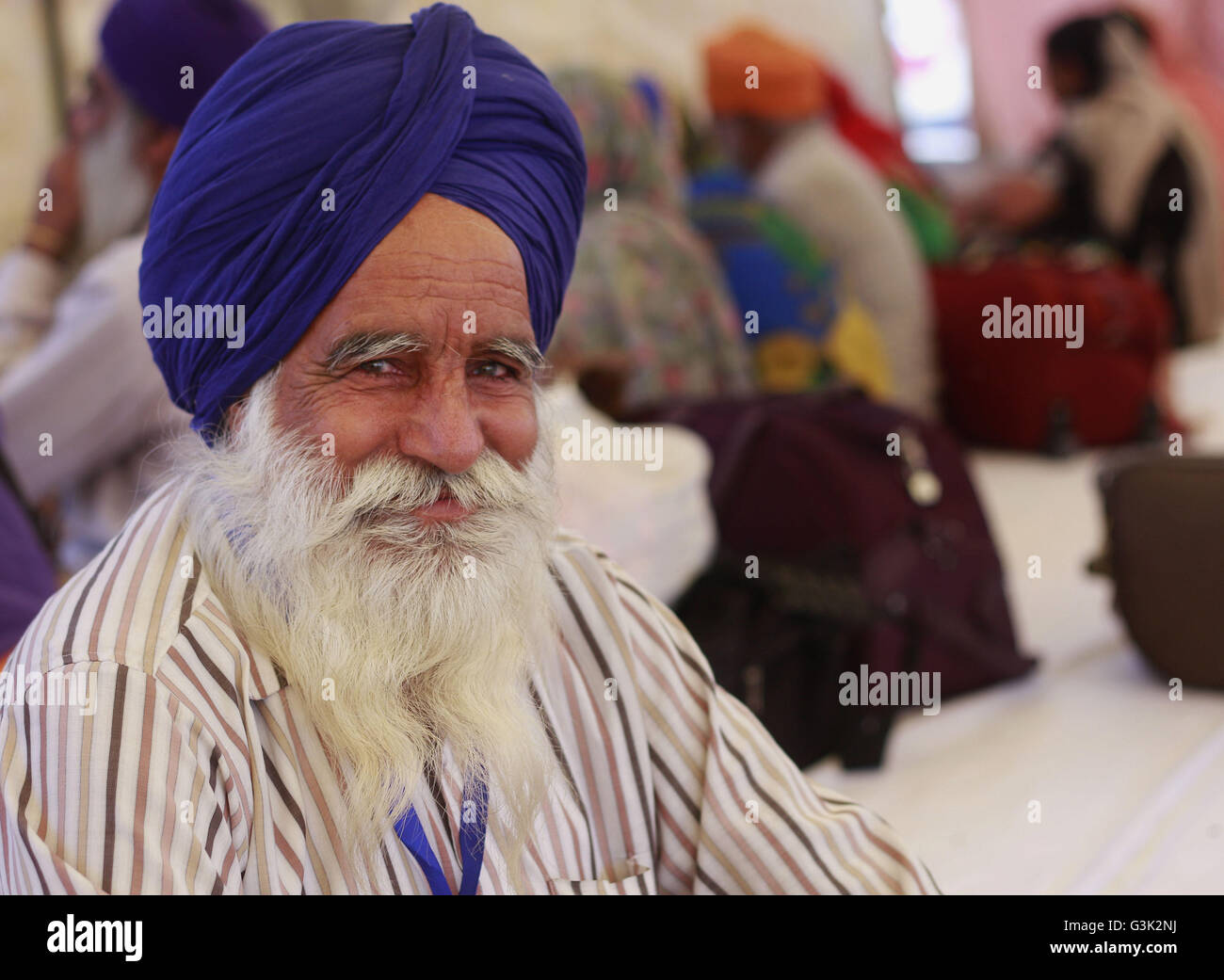 Hundreds of Indian Sikh pilgrims arrived at the Wagah railway station ...
