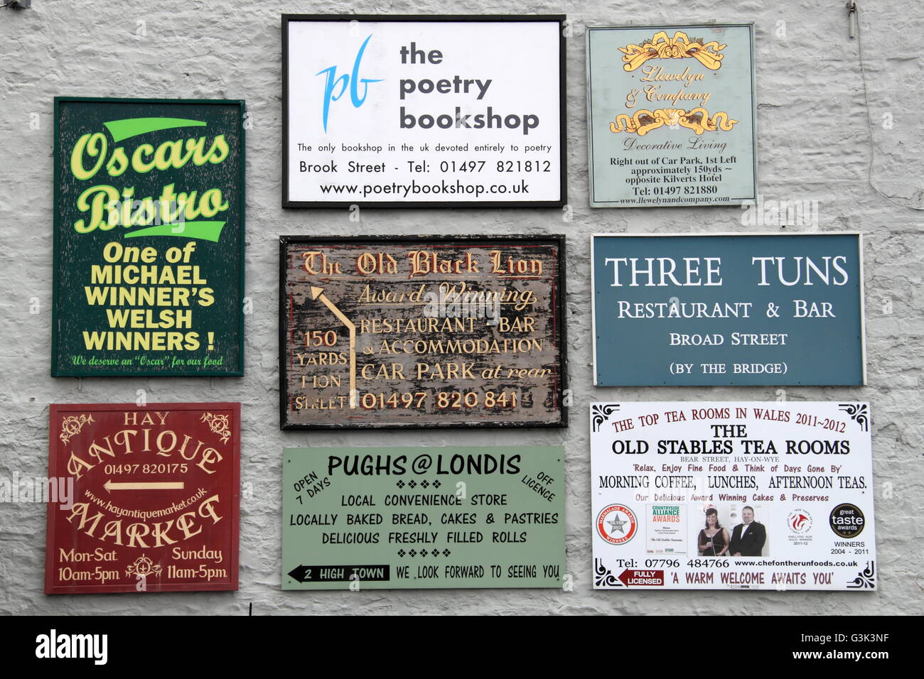Welsh poetry on wall hi-res stock photography and images - Alamy