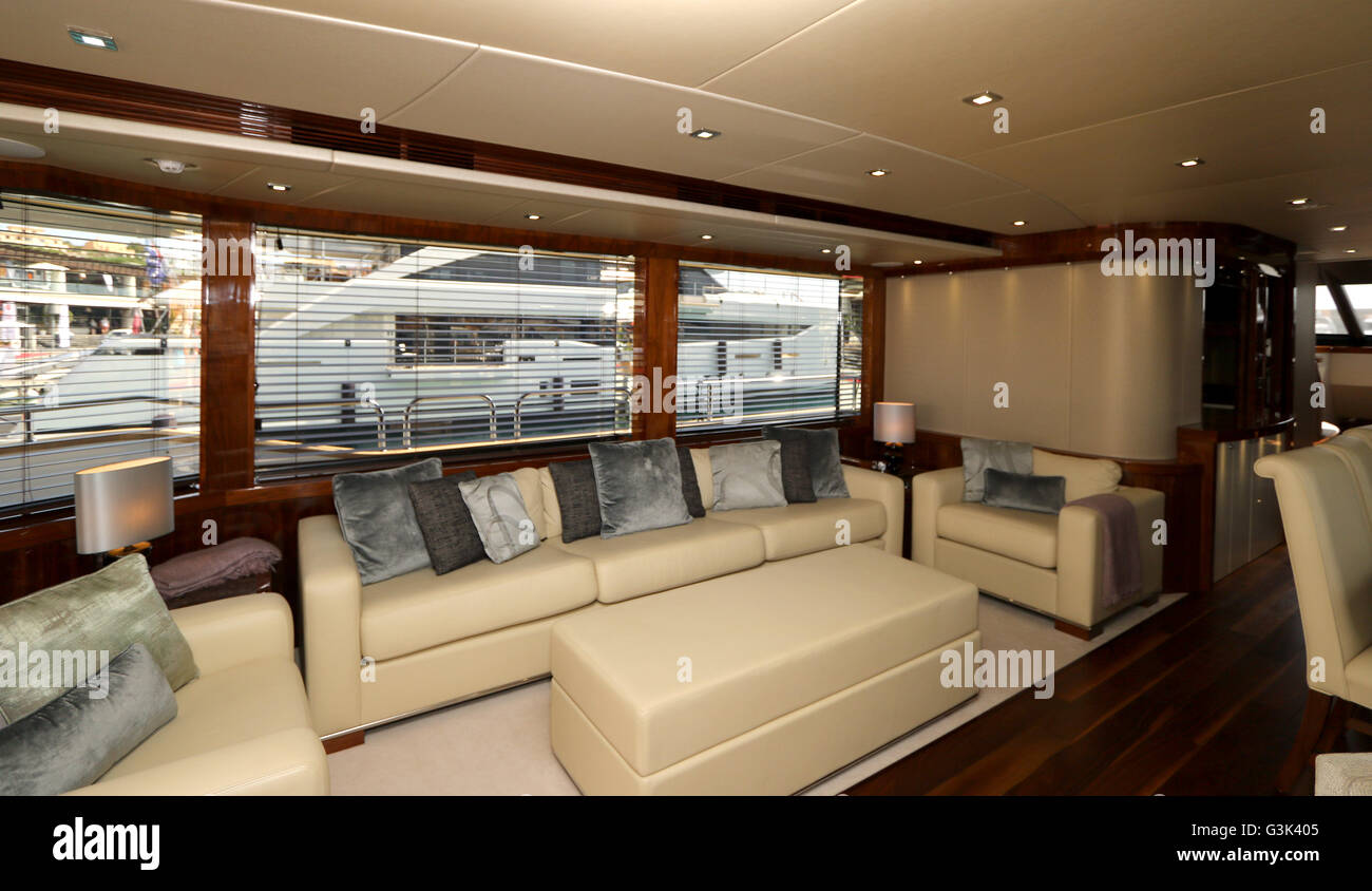 Sunseeker Superyacht "Autumn" ( 28 mtrs, 8 guests, 20 knots) - interior ...