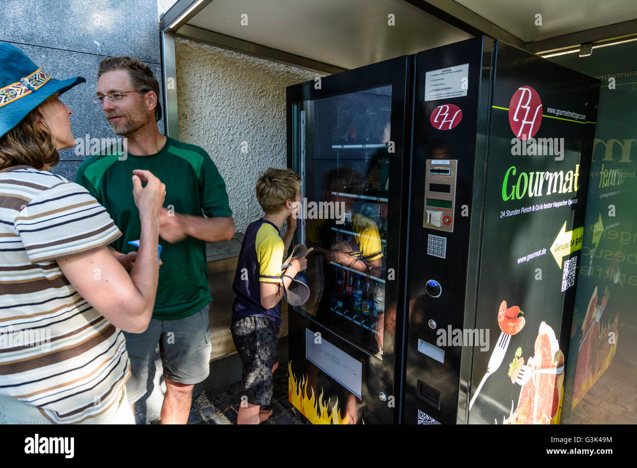 Family butcher hi-res stock photography and images - Alamy