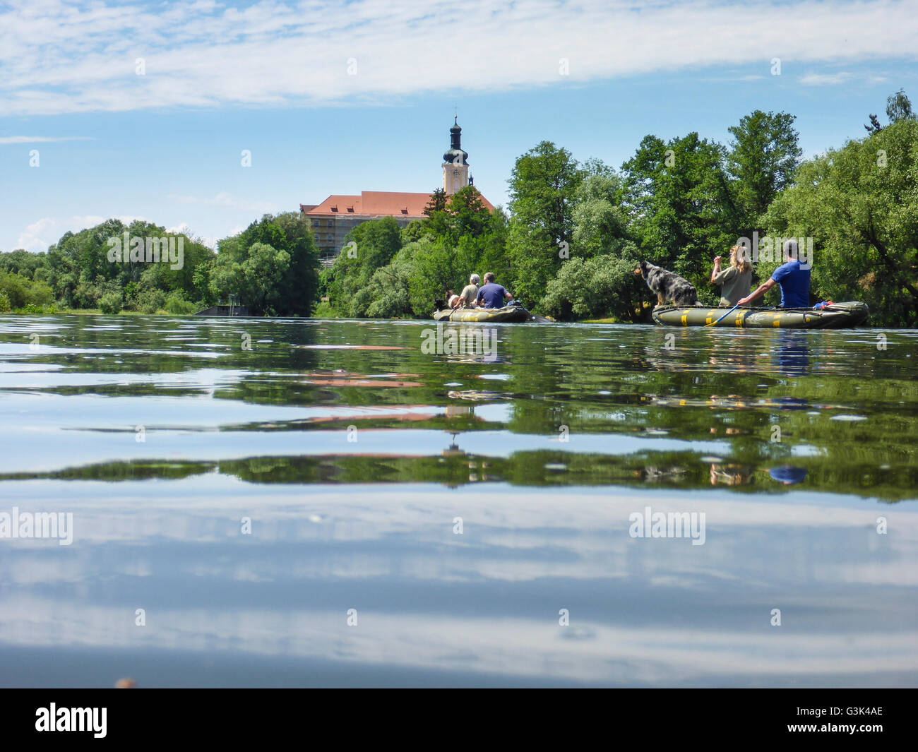 Schwarzer regen hi-res stock photography and images - Alamy