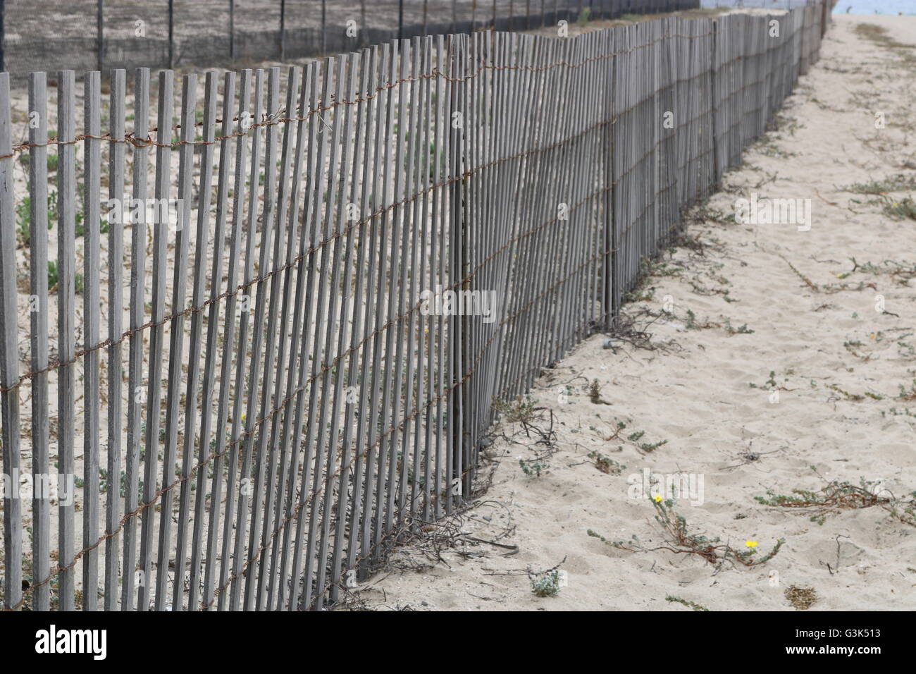 Wooden beach fence hi-res stock photography and images - Alamy