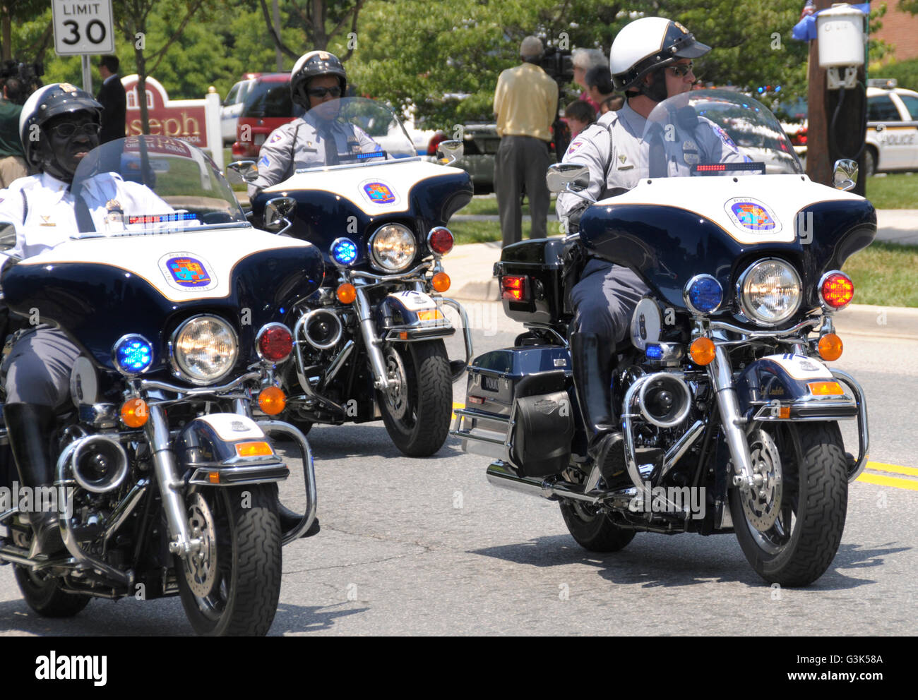 Motorcycle police officers hi-res stock photography and images - Alamy
