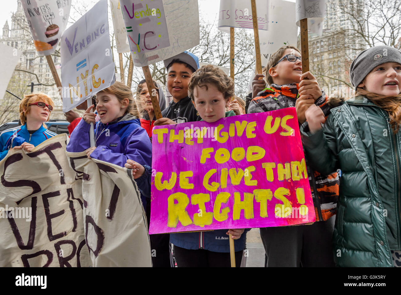 Little red school house new york hi-res stock photography and images ...