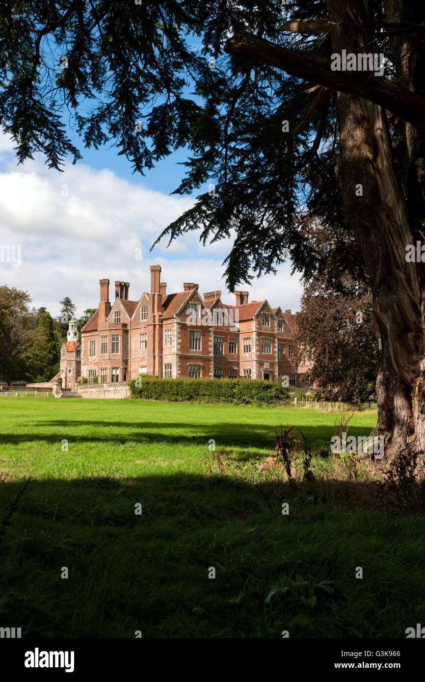 Breamore manor house hi-res stock photography and images - Alamy