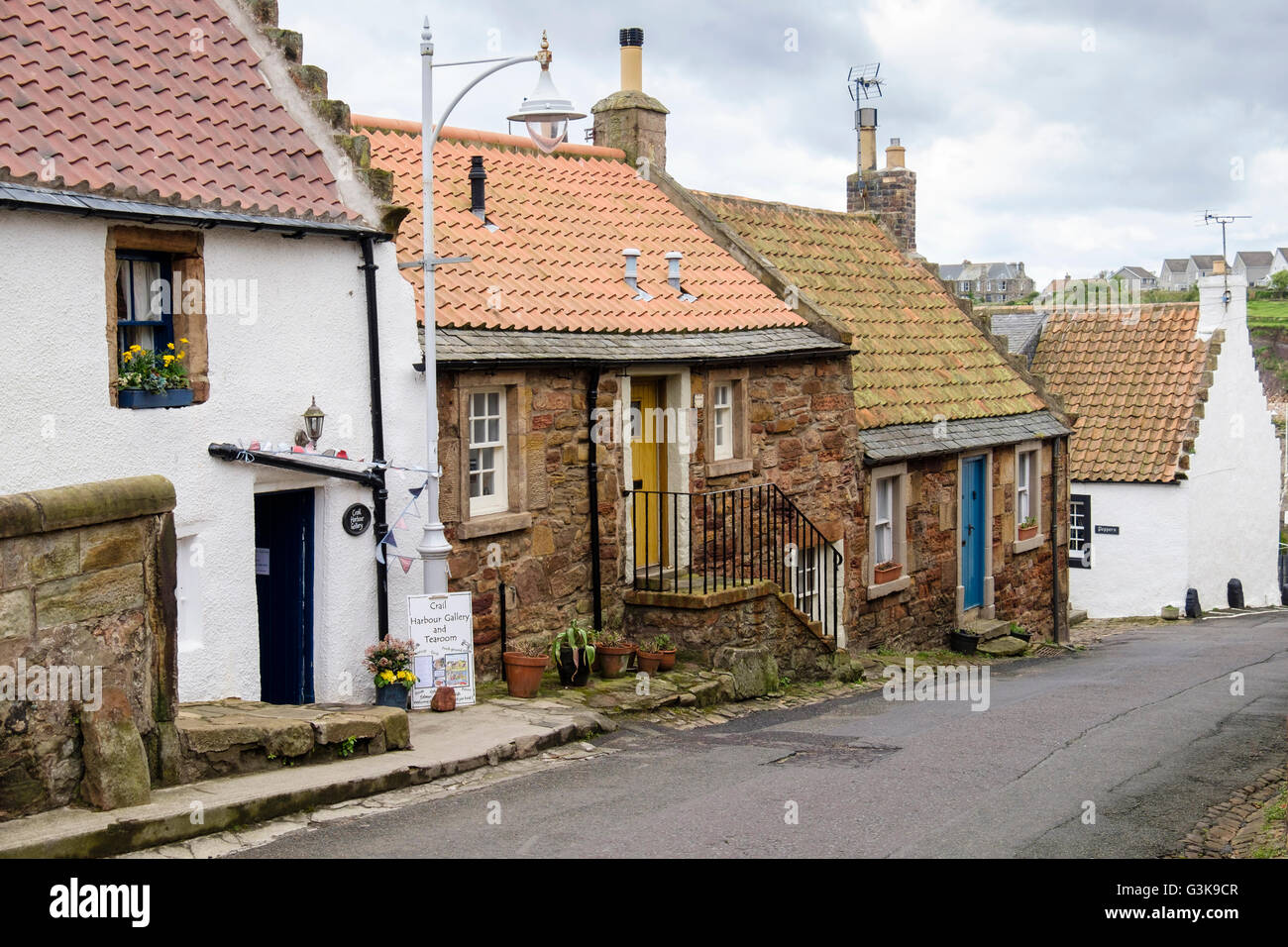 Crail scotland harbour gallery hi-res stock photography and images - Alamy