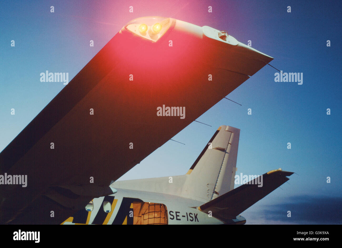 Cessna aircraft, wing, red light Stock Photo - Alamy