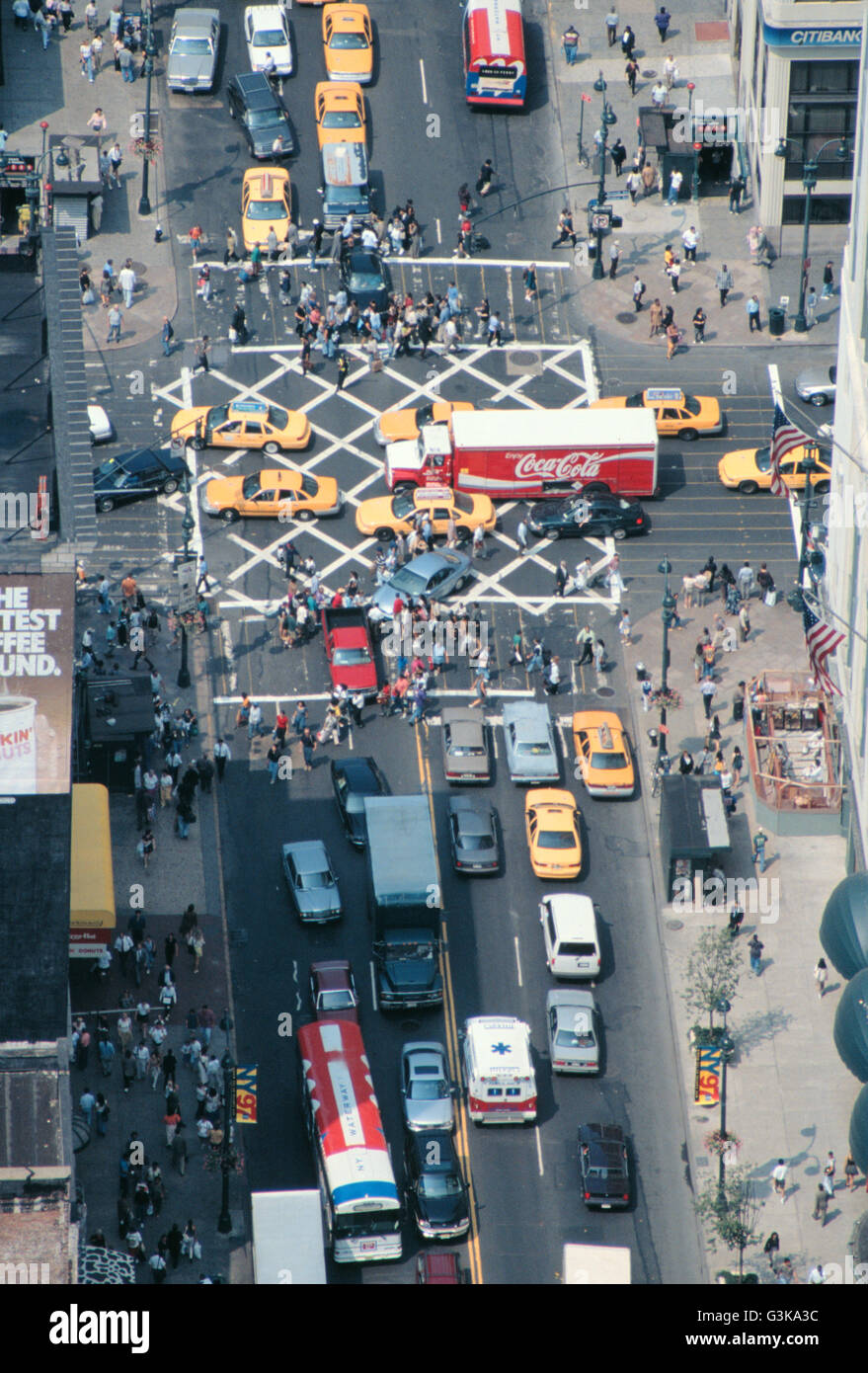 Busy intersection, usa hi-res stock photography and images - Alamy