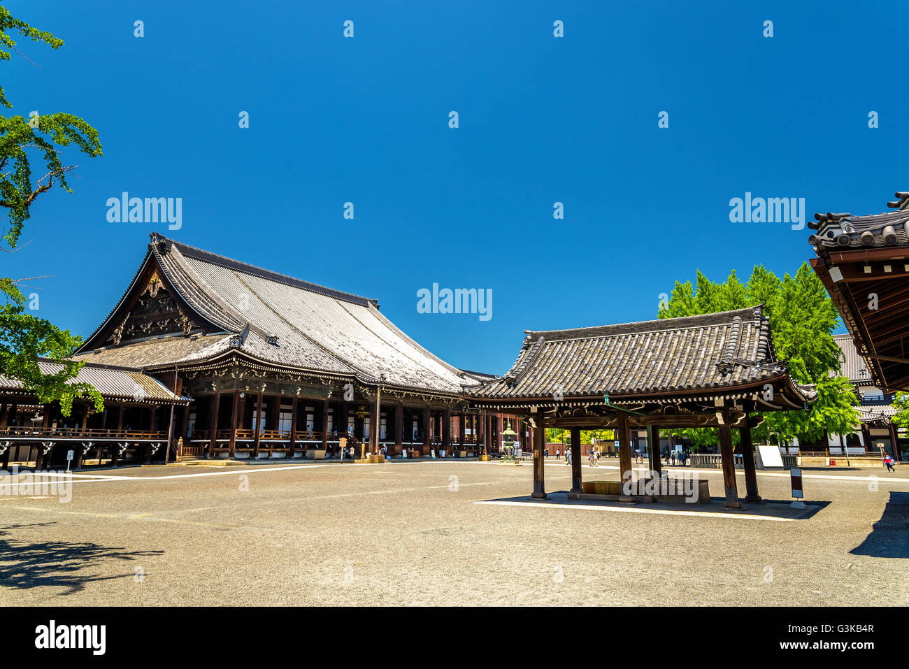 Nishi hongwanji temple hi-res stock photography and images - Alamy