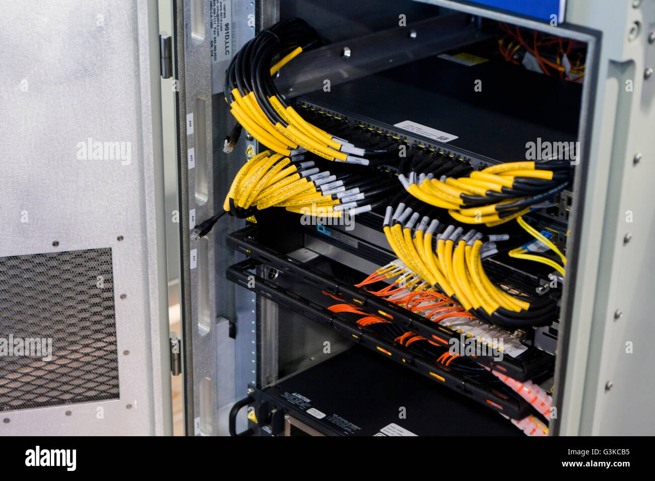 Cable connectors hi-res stock photography and images - Alamy