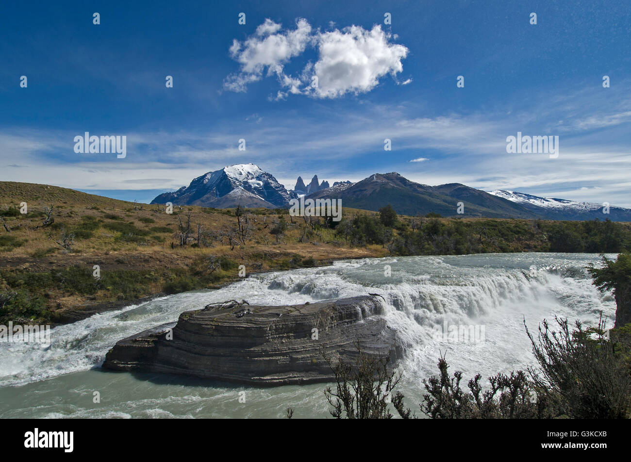 Cascada del rio paine waterfall hi-res stock photography and images - Alamy