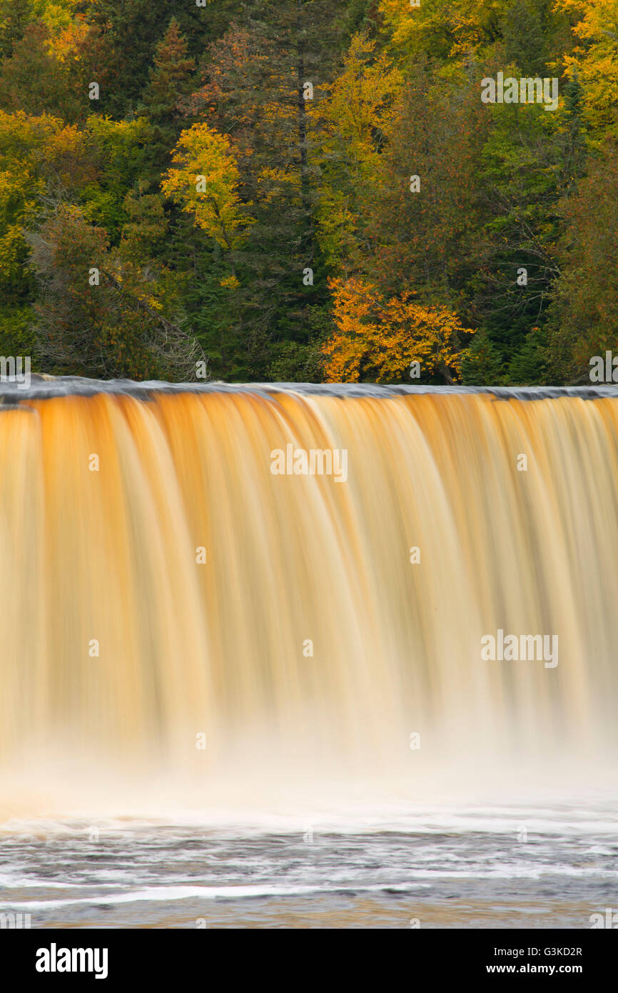 Upper Tahquamenon Falls, Tahquamenon Falls State Park, Michigan Stock ... Upper Tahquamenon Falls, Tahquamenon Falls State Park, Michigan Stock ...