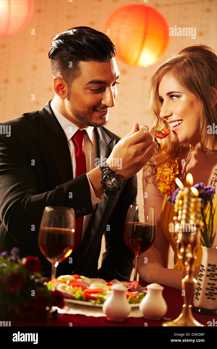 Man woman 2 couples dinner party hi-res stock photography and images ...