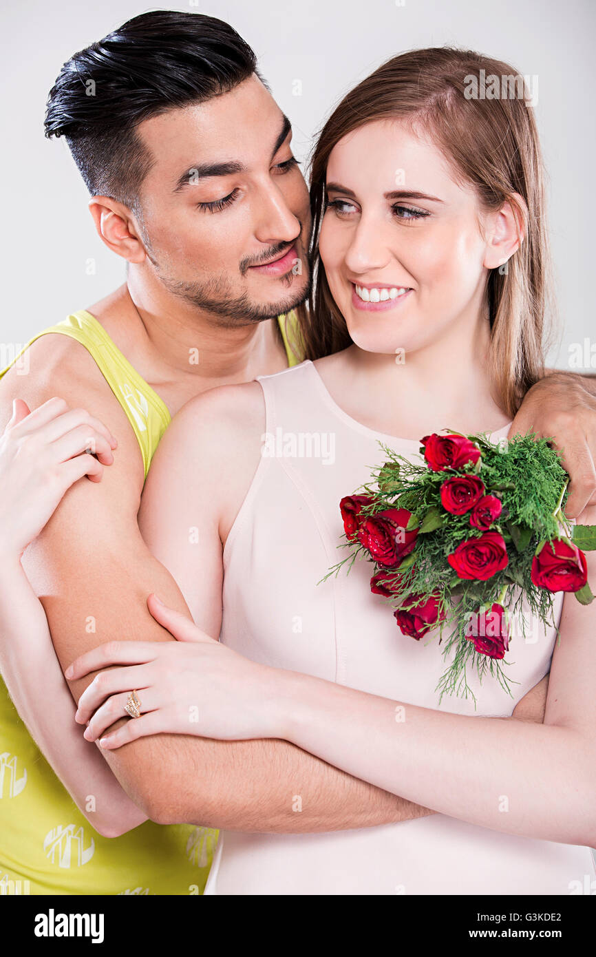 2 Married Couples Foreigner Valentine Day Gift Bouquet rose giving ...