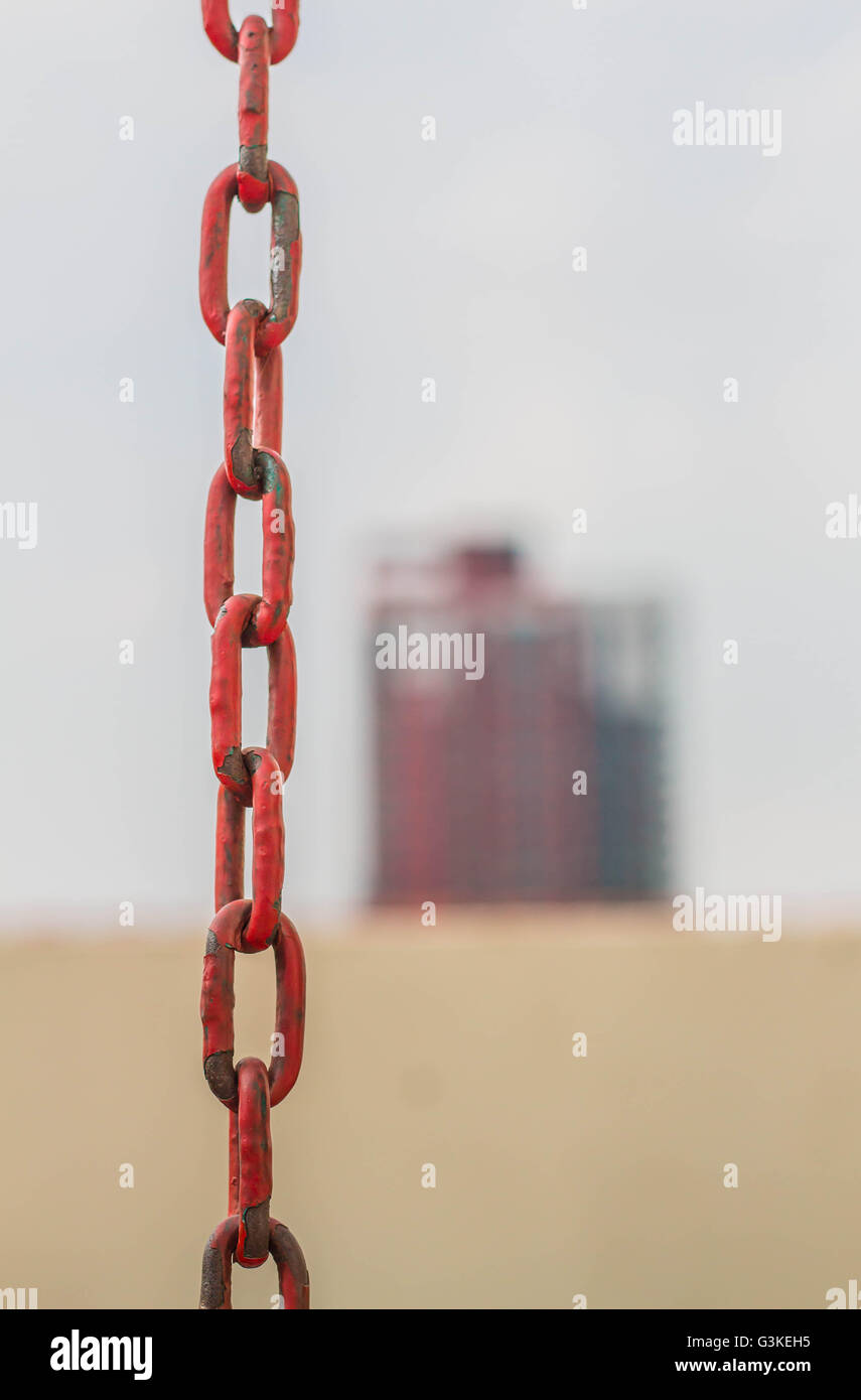 Swing on metal chains hi-res stock photography and images - Alamy