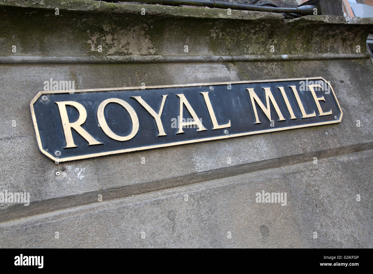 Royal mile road sign hi-res stock photography and images - Alamy