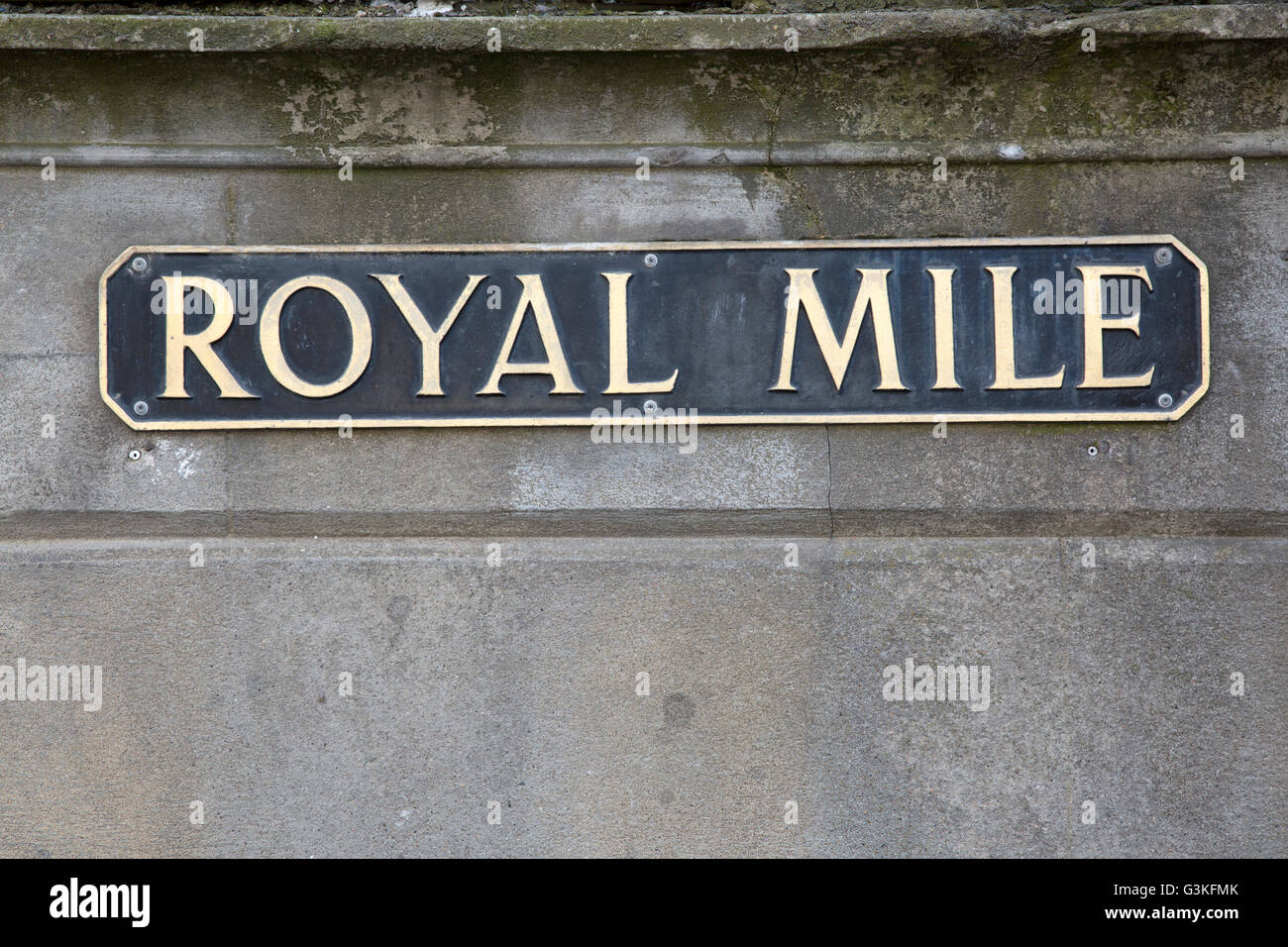 Royal Mile Street Sign, Edinburgh, Scotland Stock Photo - Alamy