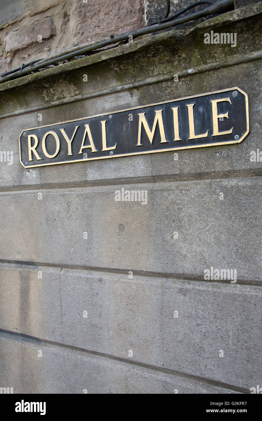 Royal Mile Street Sign, Edinburgh, Scotland Stock Photo - Alamy