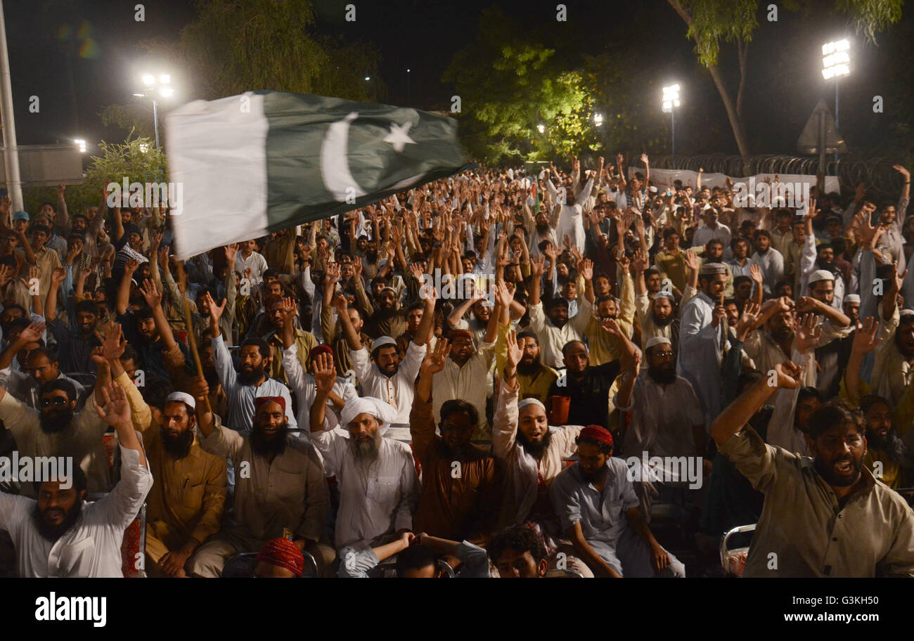 Mullah pakistan hi-res stock photography and images - Alamy