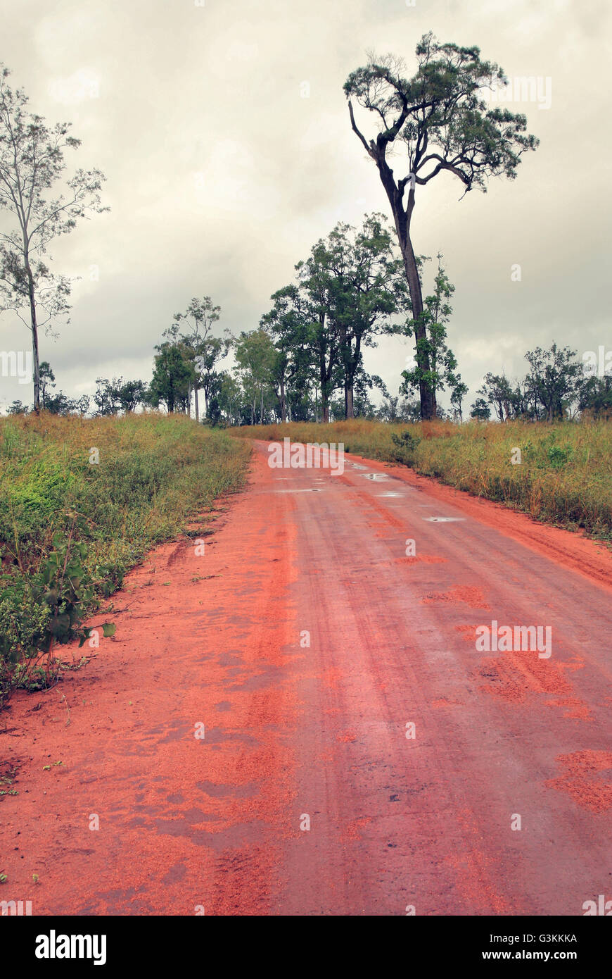 The red dirt road hi-res stock photography and images - Alamy