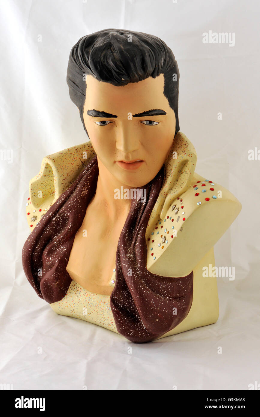 Elvis presley 1973 hi-res stock photography and images - Alamy