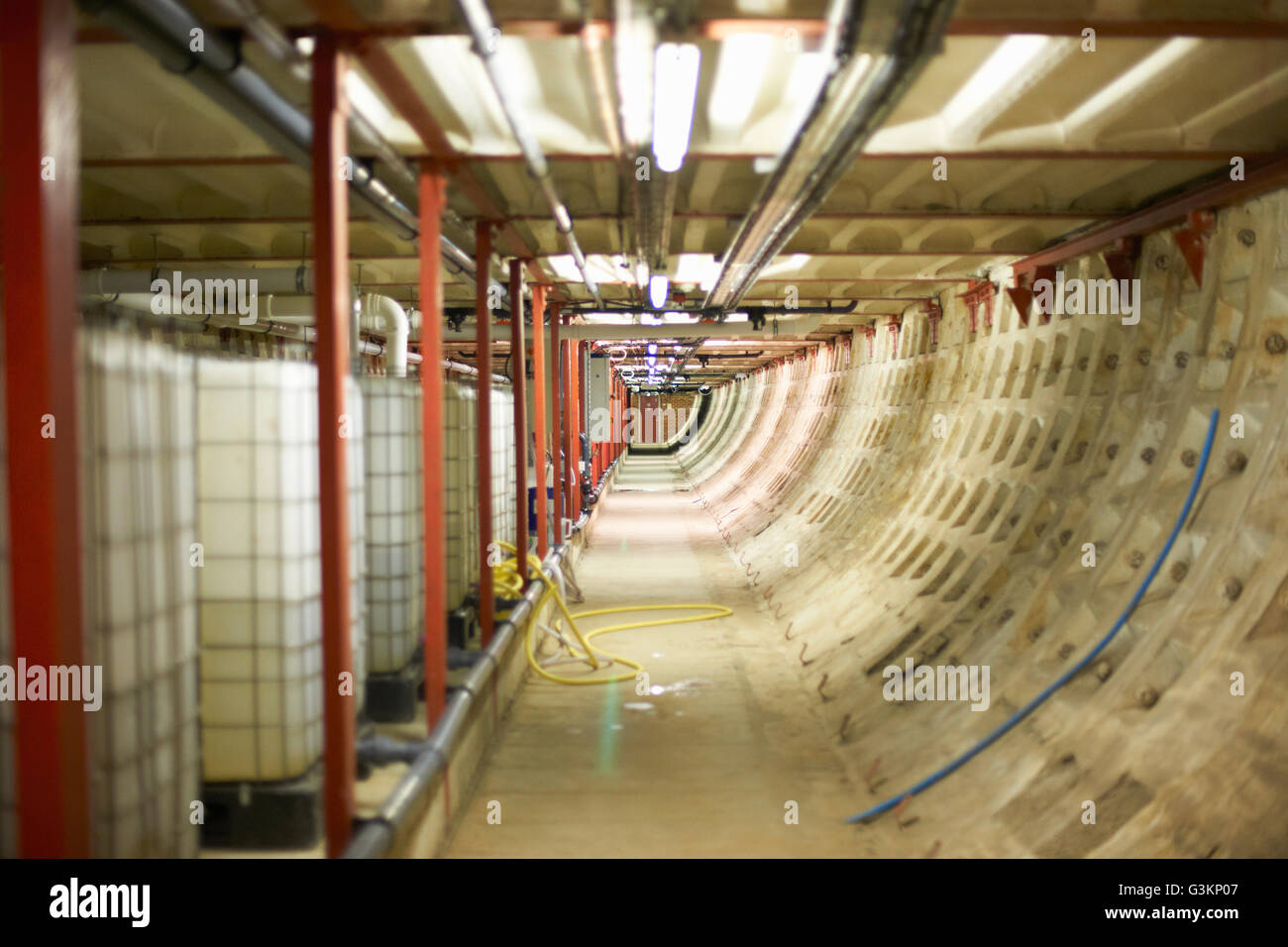 Water tanks hi-res stock photography and images - Alamy