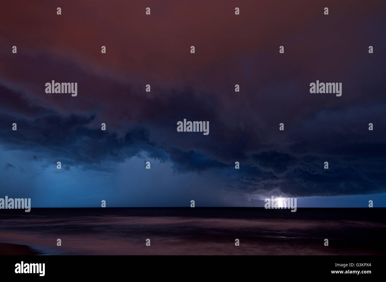 Water atlantic hi-res stock photography and images - Alamy