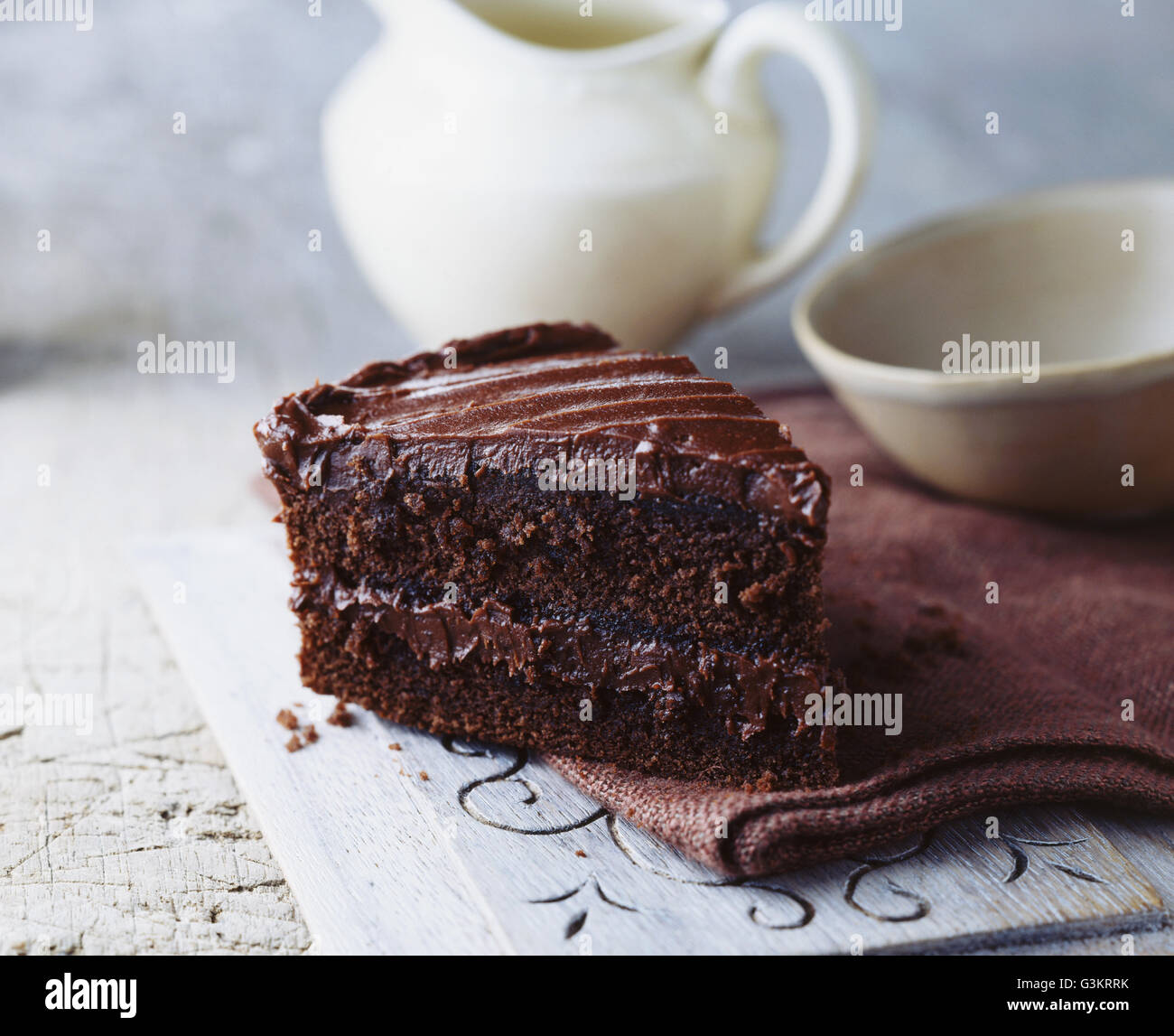 Sponge cake slice hi-res stock photography and images - Alamy