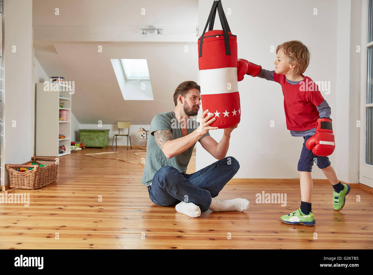 Boxing training punchbag hi-res stock photography and images - Alamy