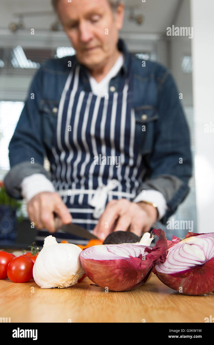 Man and food hi-res stock photography and images - Alamy