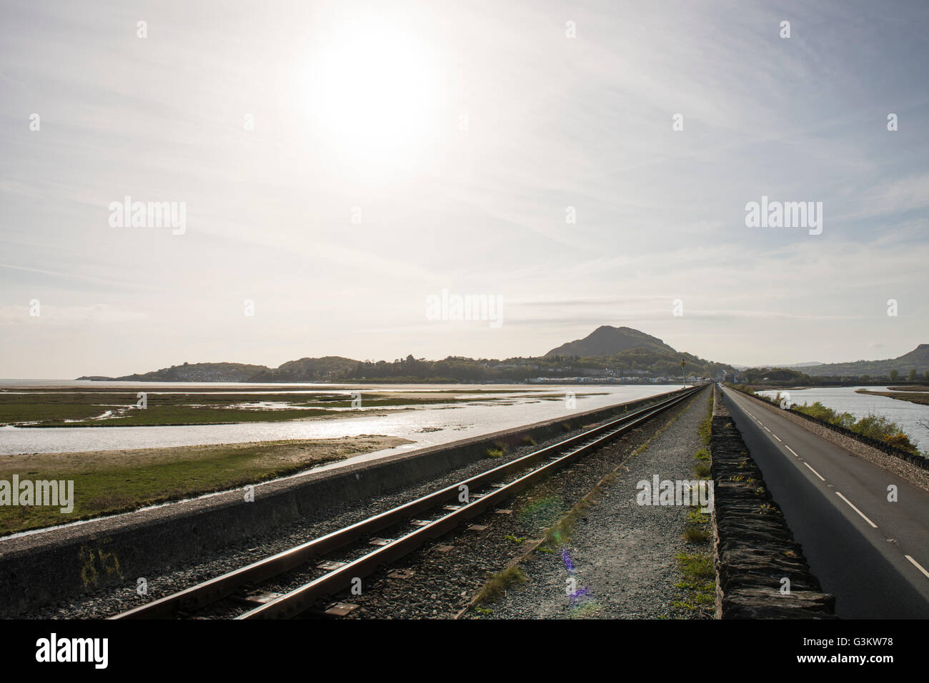 Welsh coastal railway hi-res stock photography and images - Alamy