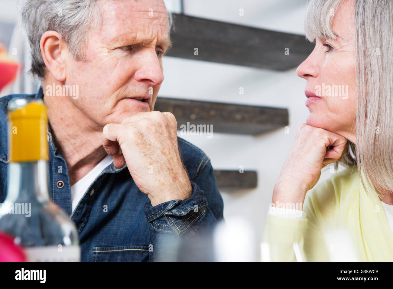 Looking each other hi-res stock photography and images - Alamy