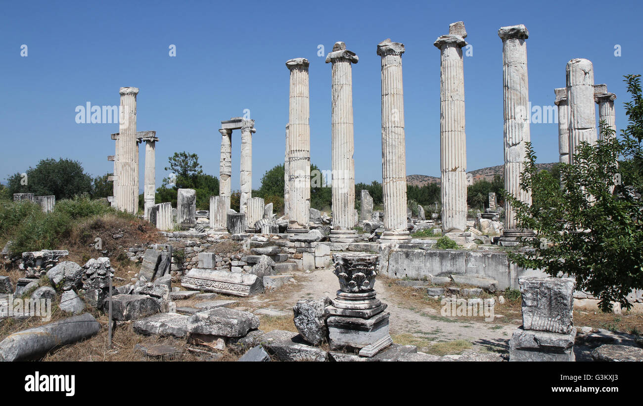 Old Roman ruins in Turkey Stock Photo - Alamy