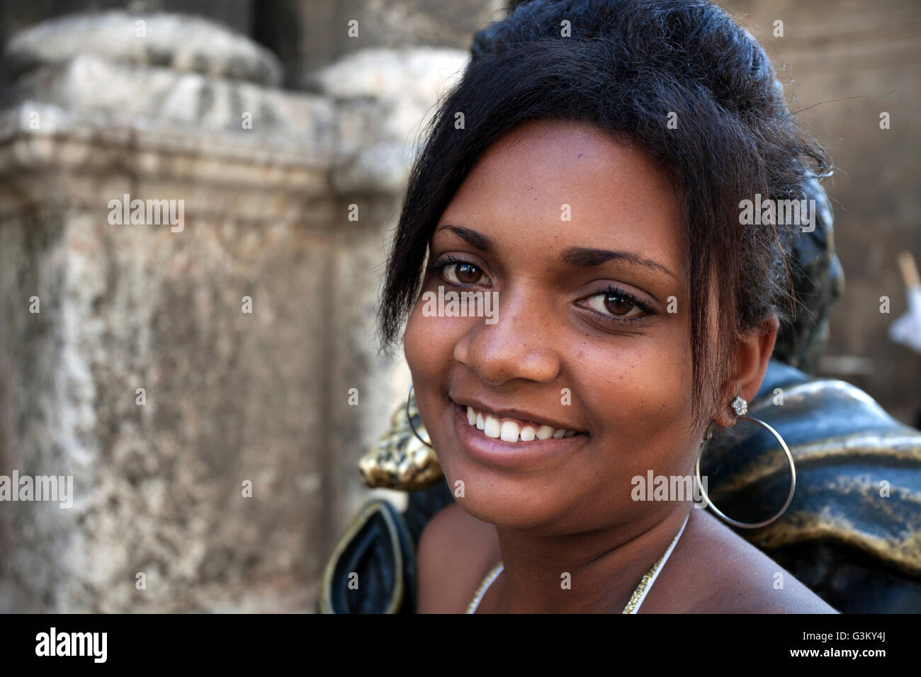 Portrait cuban woman havana hi-res stock photography and images - Alamy