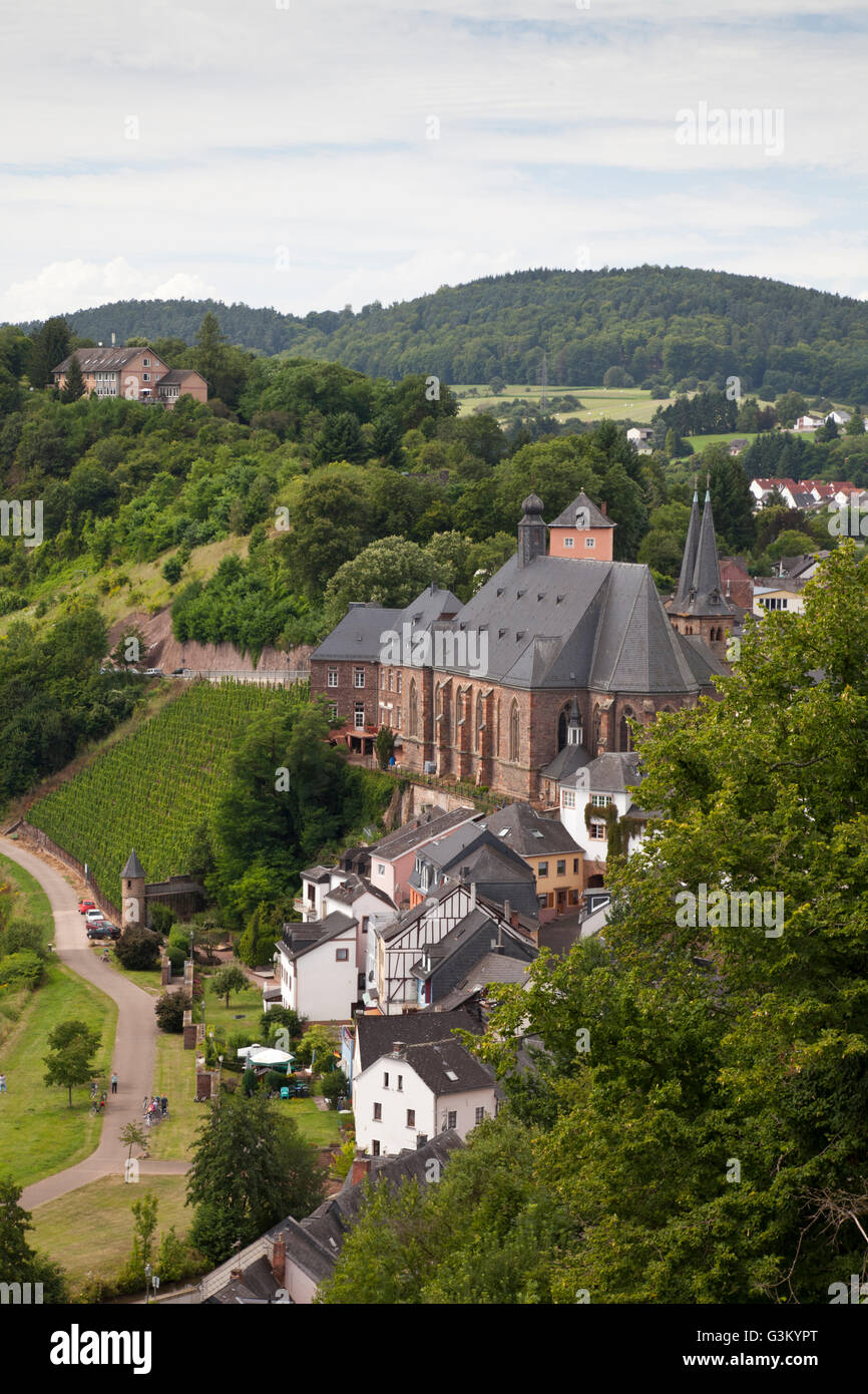 Old ruins view hi-res stock photography and images - Alamy