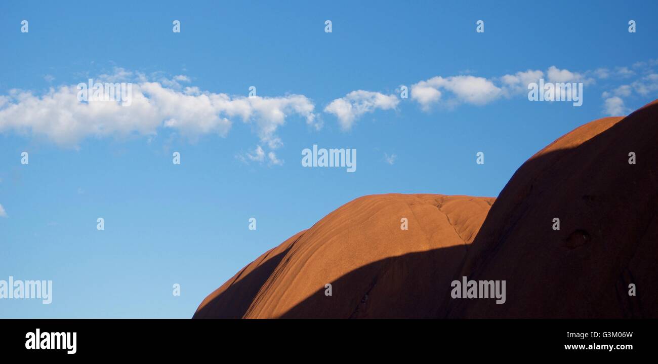 Ayres Rock skymount Stock Photo - Alamy
