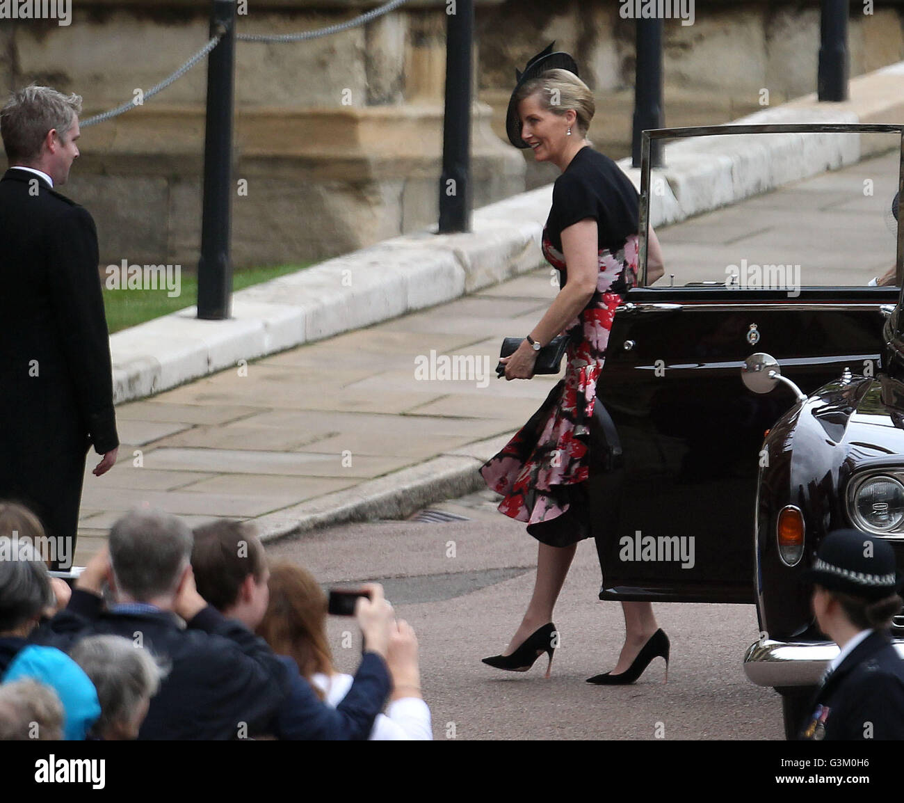 Countess wessex arrives st hi-res stock photography and images - Alamy