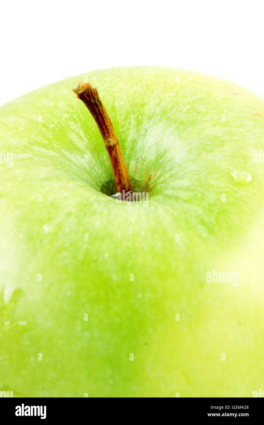 Green Apple. Macro photo. Isolated over white Stock Photo - Alamy