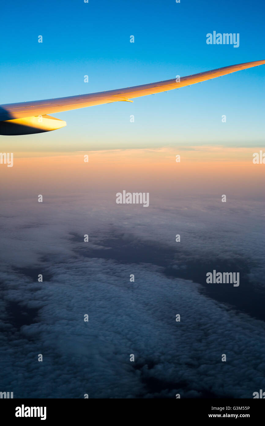 Airplane window lookout Stock Photo - Alamy