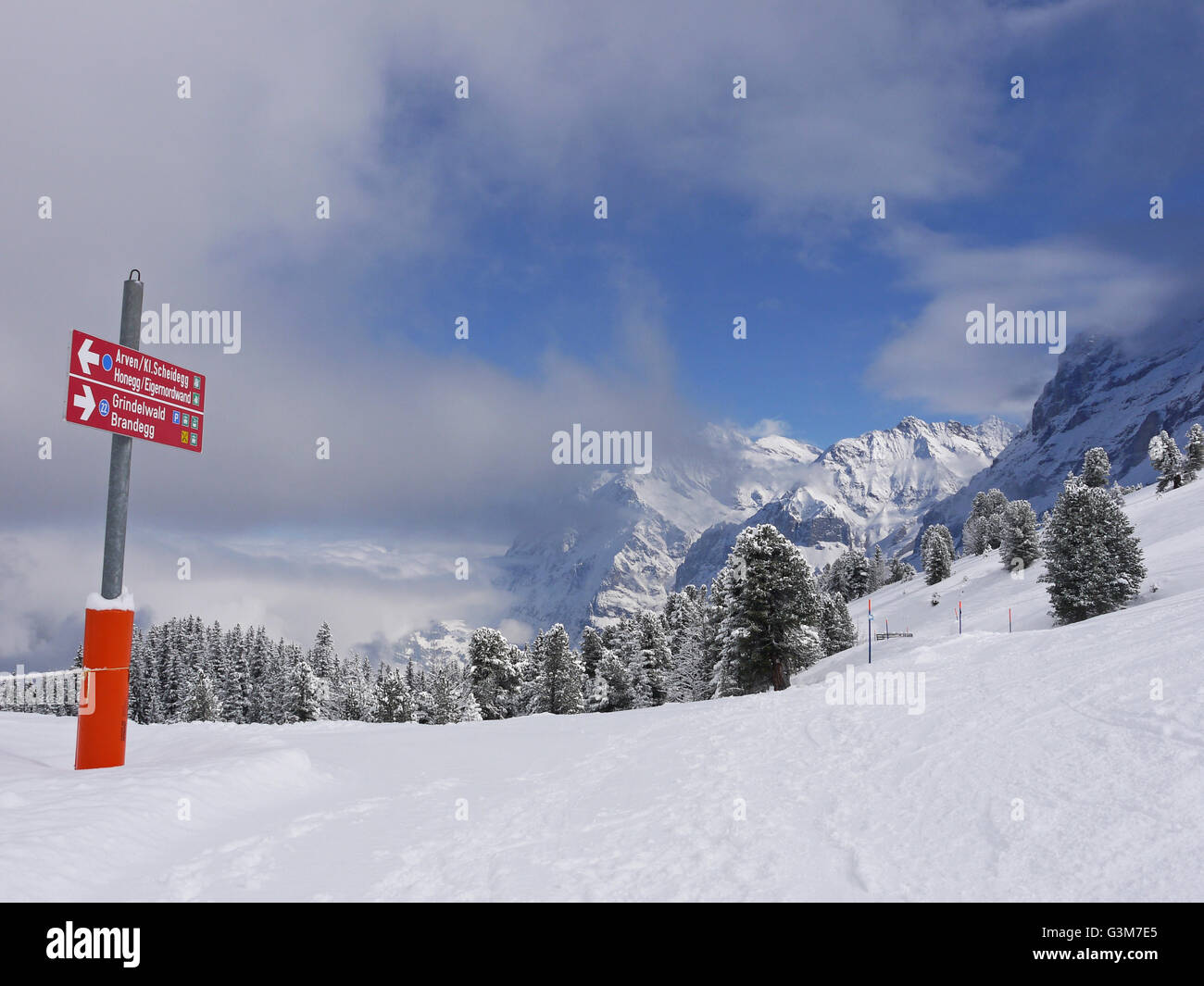 Piste Marker Sign High Resolution Stock Photography and Images - Alamy